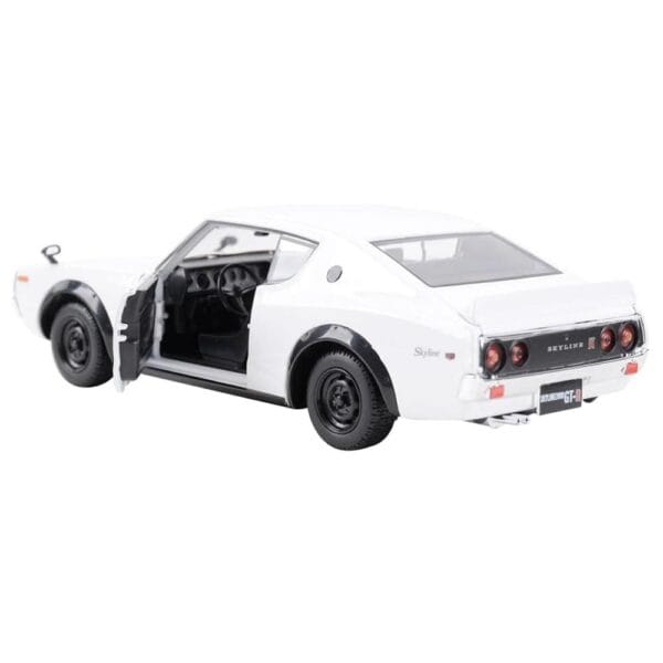 Maisto 1/24 Scale 1973 Nissan Skyline GT-R (KPGC110) White Diecast Car ...